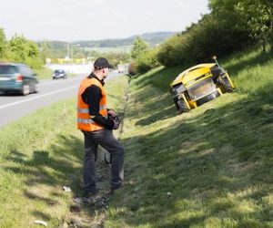 Mähroboter - Gerhard Danner - Wurzelstock